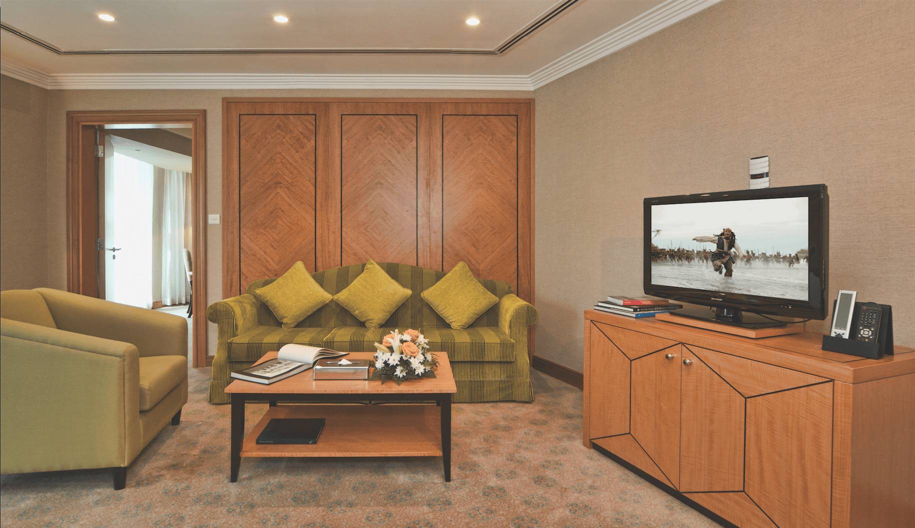 Retaj Royale, Doha : hotel during the day - Dayuse.com